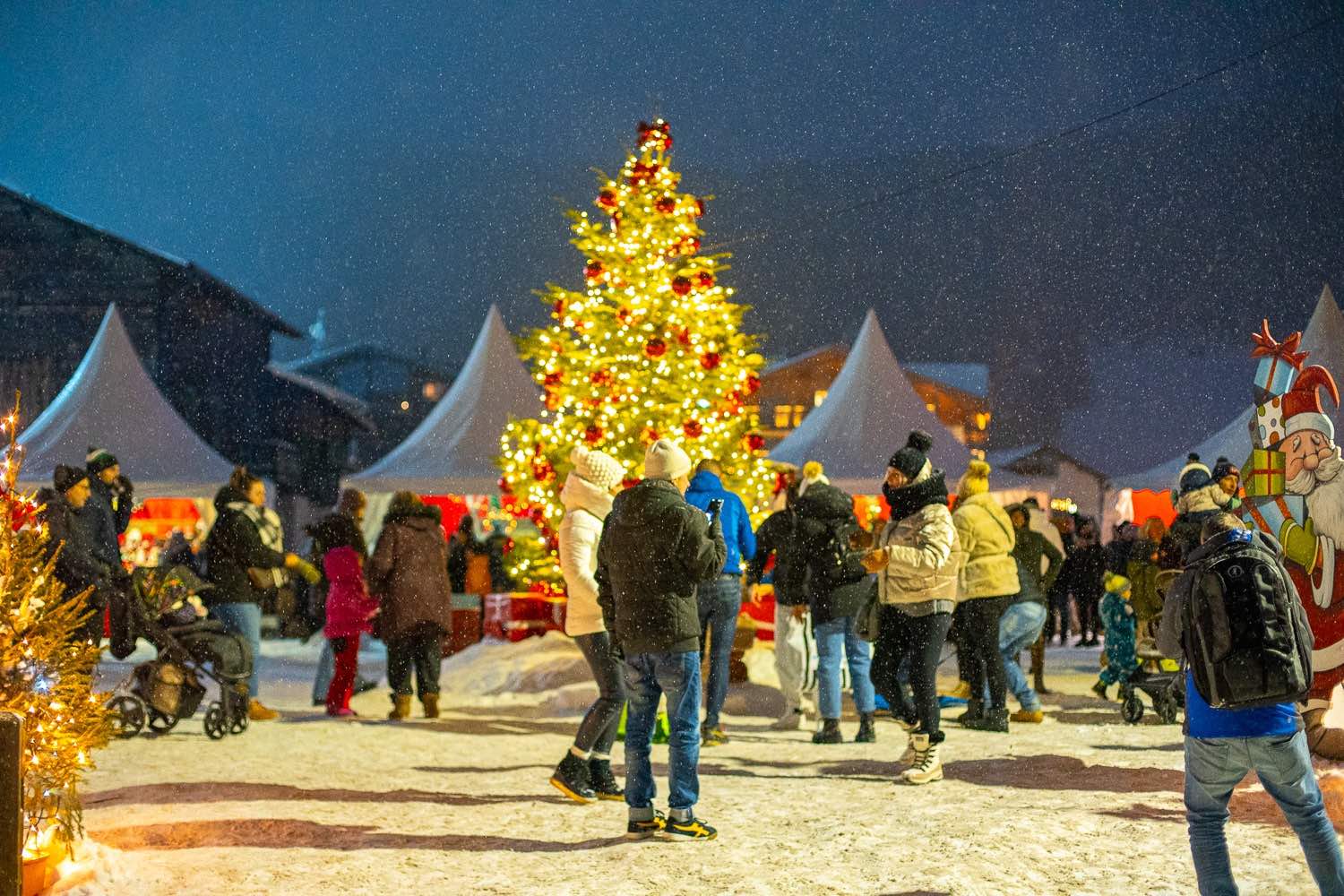 Natale in montagna 2023: Le 12 migliori mete in Italia per le vacanze