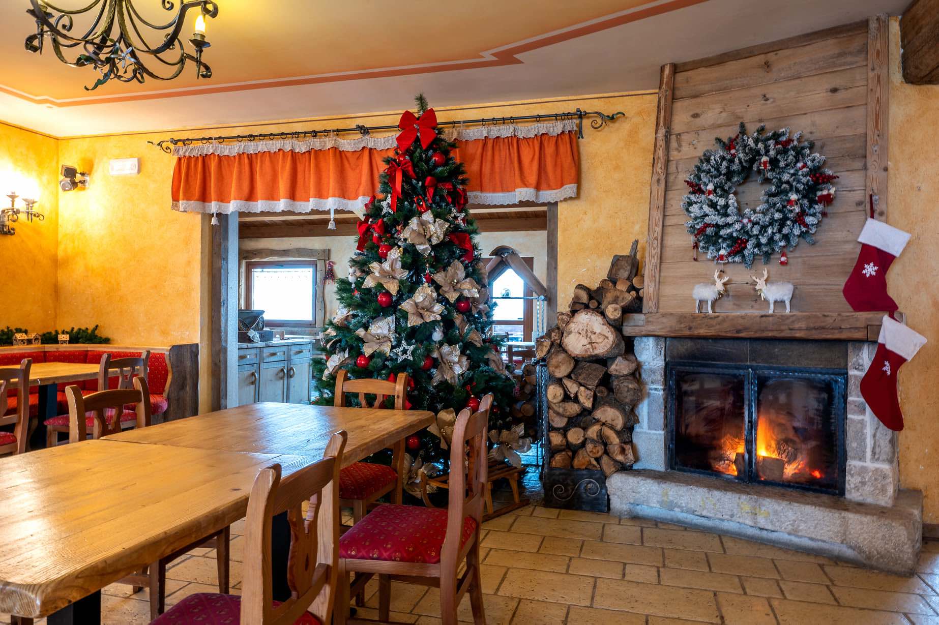 Natale in montagna 2023: Le 12 migliori mete in Italia per le vacanze